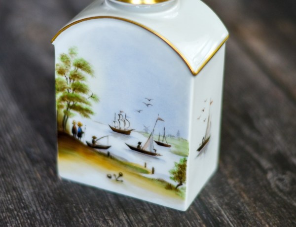 The porcelain tea caddy – Very Nearly Teatime